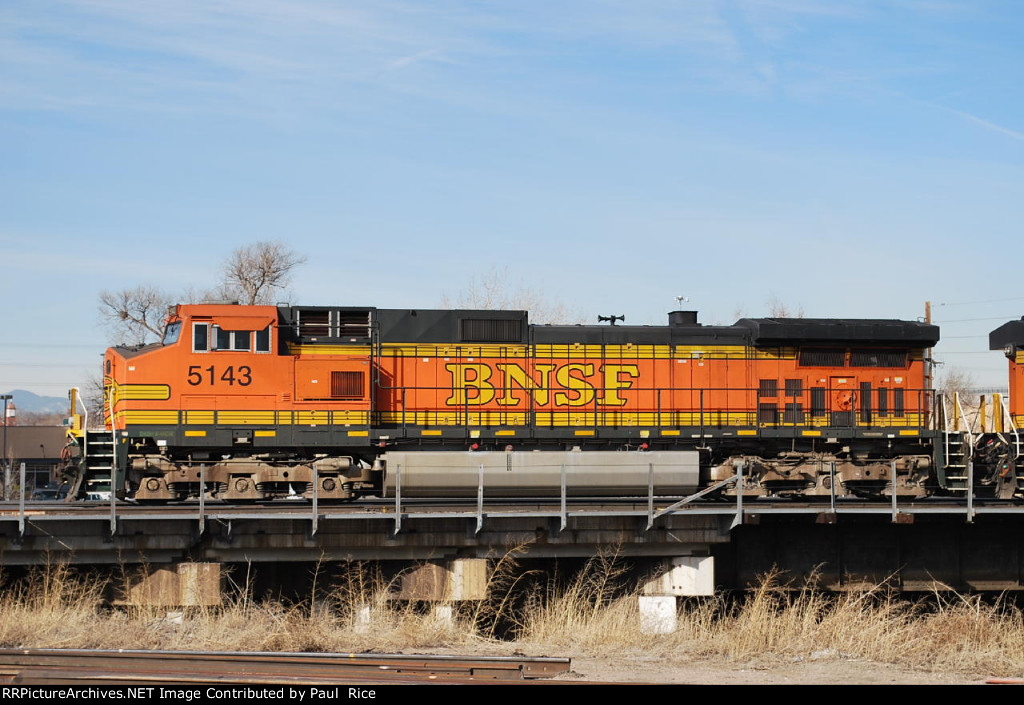 BNSF 5143
